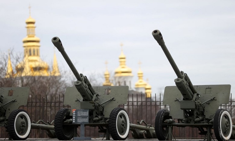 Opération militaire russe en Ukraine : le monde retient son souffle ...